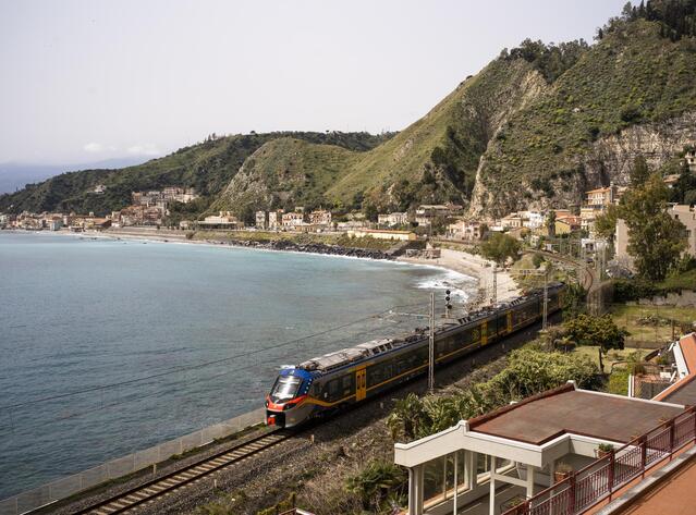 Coradia Stream regional trains: High performance and efficiency | Alstom